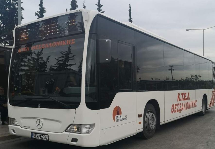 Σοκ στην Θεσσαλονίκη: Πανικός σε λεωφορείο του ΚΤΕΛ – Κατέρρευσε ο ...