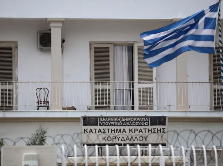 Στο ψυχιατρείο Κορυδαλλού ο 36χρονος που μαχαίρωσε 14 φορές τη σύντροφό ...