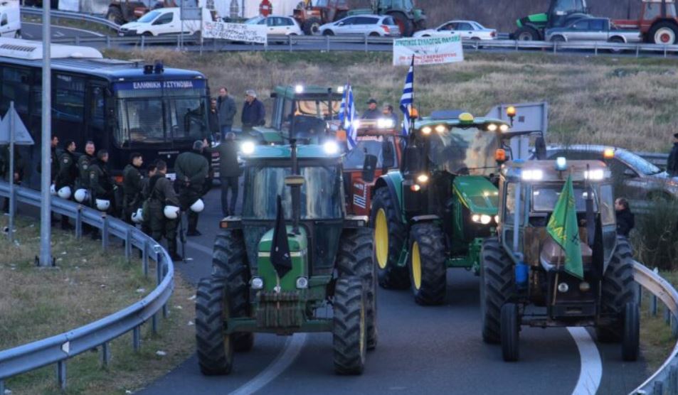 Φτάνουν στην Αθήνα τα Τρακτέρ! Επί ποδός η ΕΛ.ΑΣ - Ετοιμάζονται για το ...