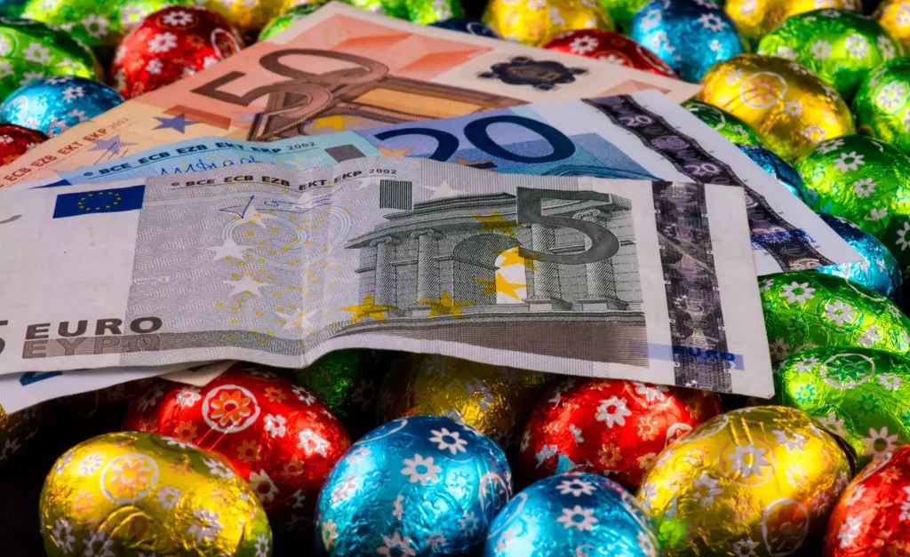 ΠΑΣΧΑ 2024: Μπαράζ πληρωμών για συντάξεις, επιδόματα ανεργίας και ΟΠΕΚΑ ...